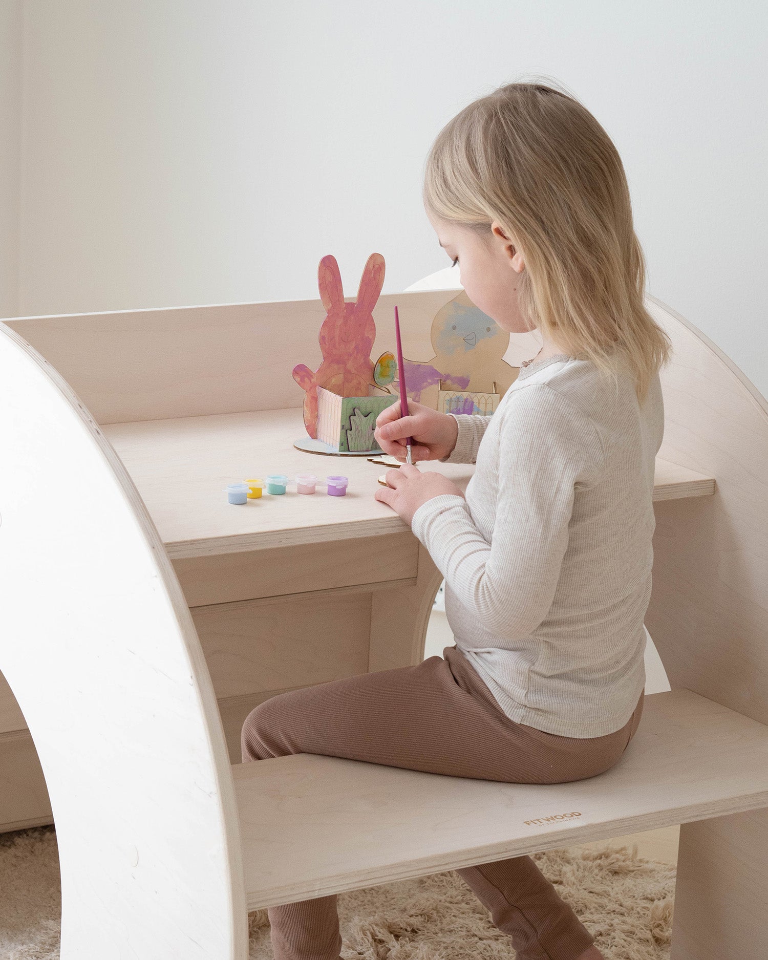 Montessori bookshelf white store